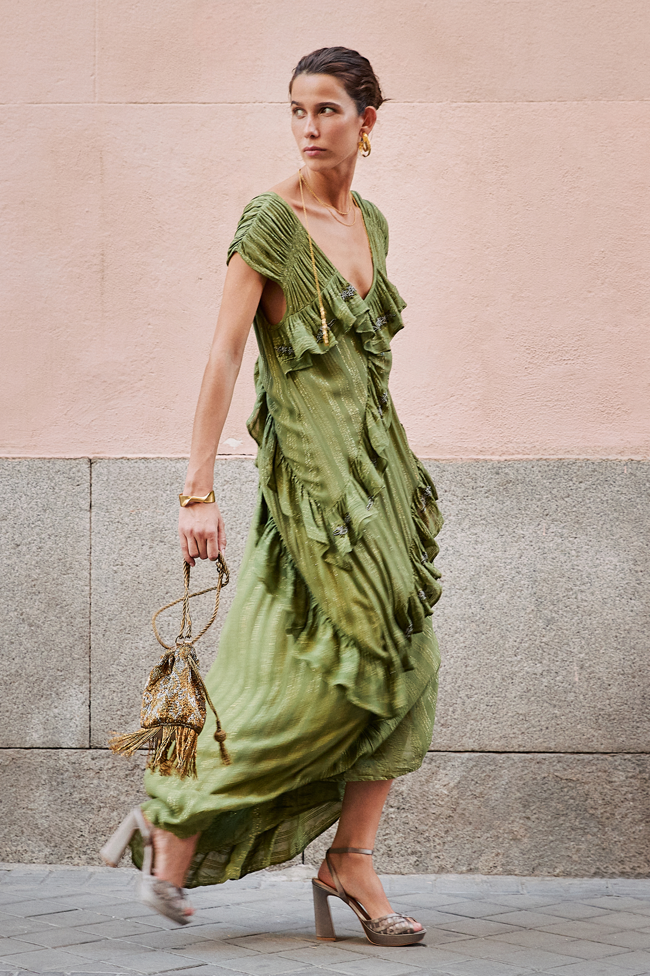 Adèle. Vestido bordado | Vestidos de mujer | Hoss Intropia